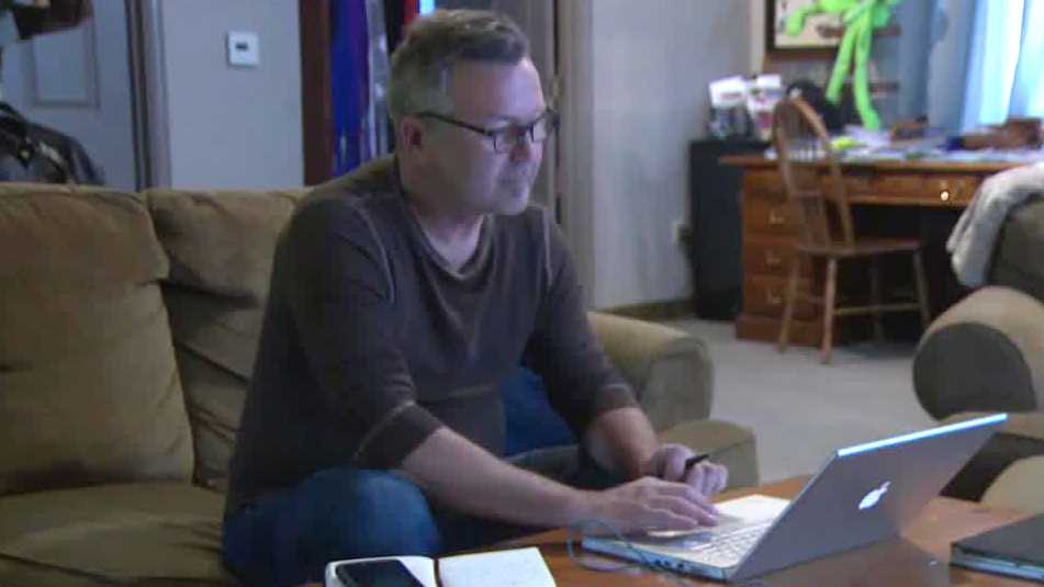 Comedian puts spotlight on depression during Sacramento standup