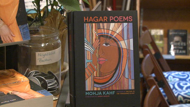 Local Syrian author featured in an open mic night