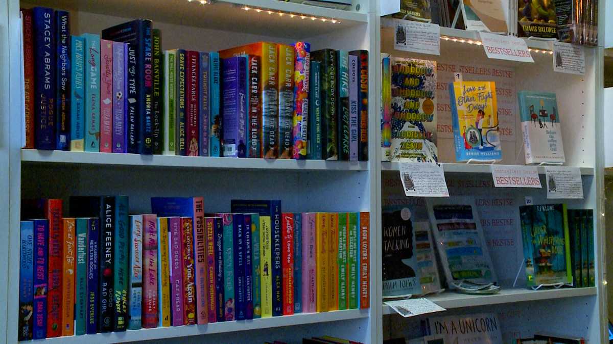 Local bookstore helping Lincoln High teachers stock their classrooms ...
