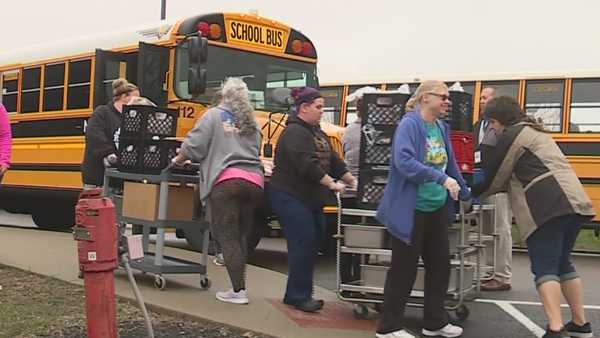 Boone County school buses help roll out new plan to deliver meals to ...