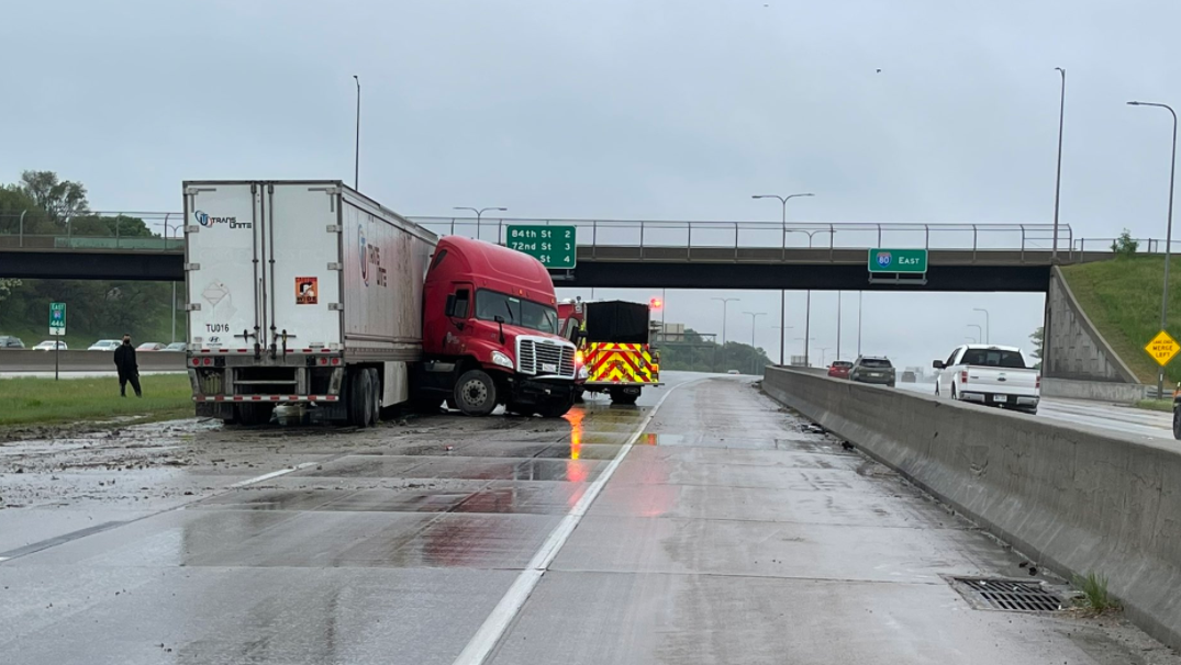 Crash shuts down traffic on I-680 ramp to I-80