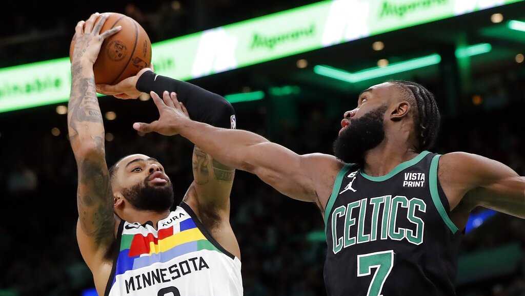 Brown's 4th quarter carries Celtics past T-Wolves