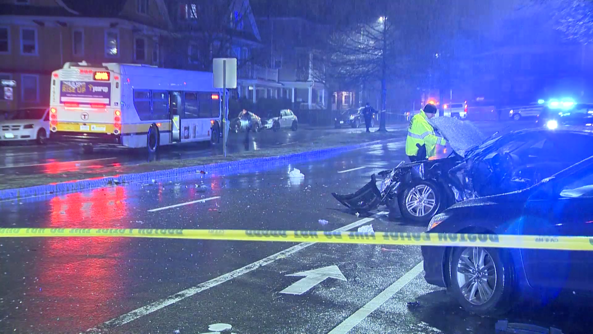 4 injured, 1 seriously, in crash involving MBTA bus