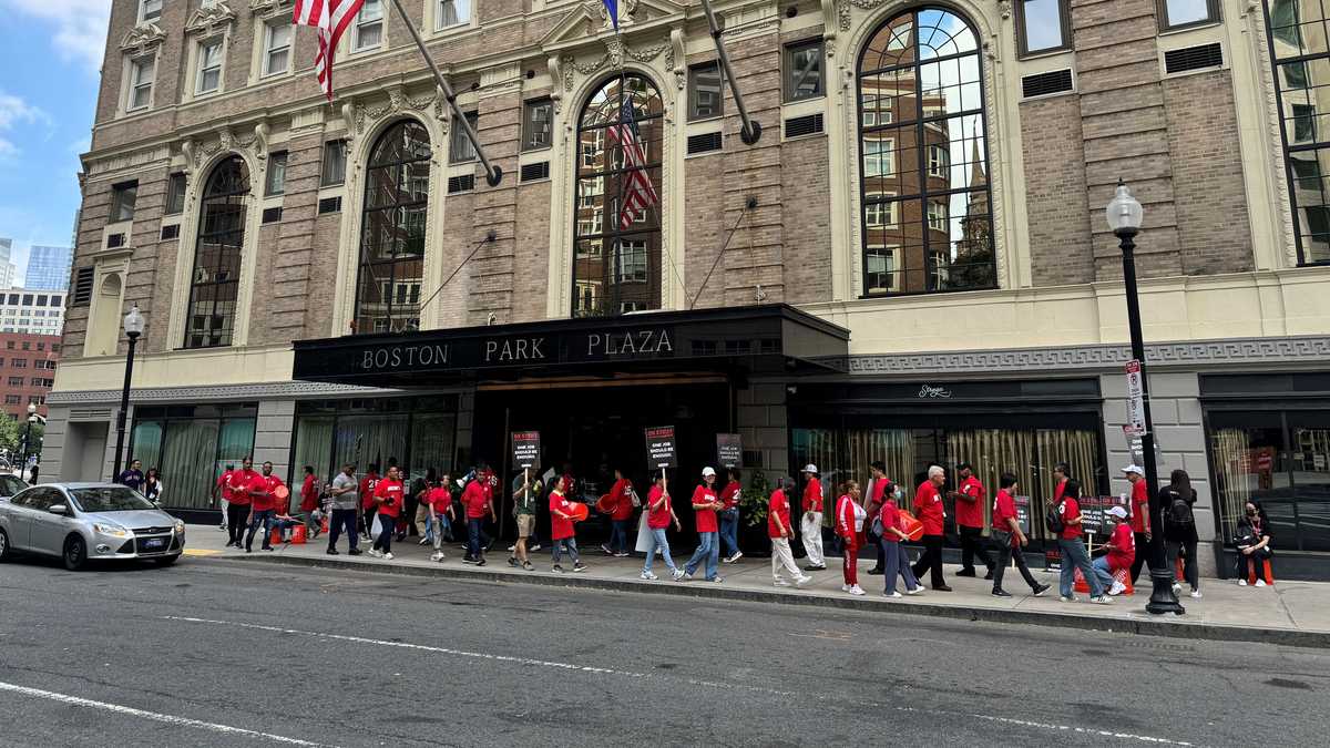 Boston hotel union Unite Here Local 26 goes on strike