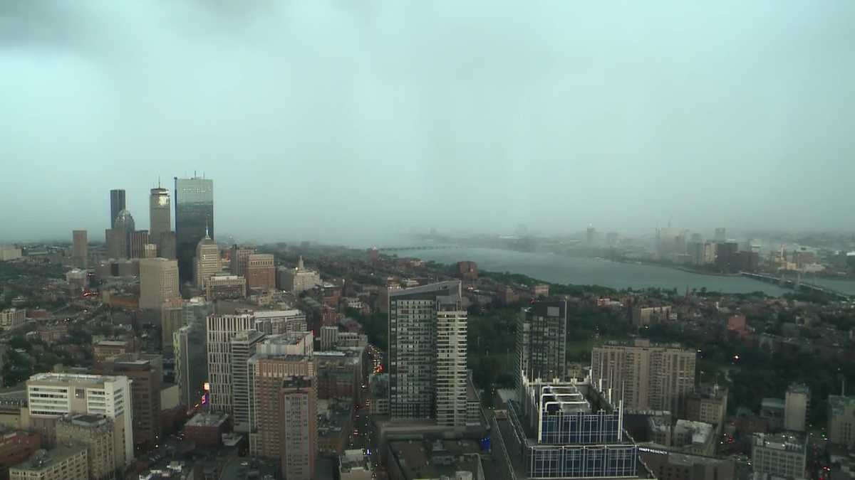Timelapse shows severe thunderstorm hitting Boston
