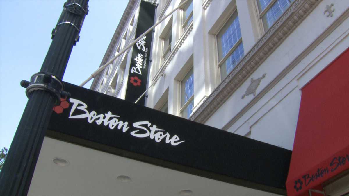 Boston Store plans to open new Milwaukee-area stores by Christmas