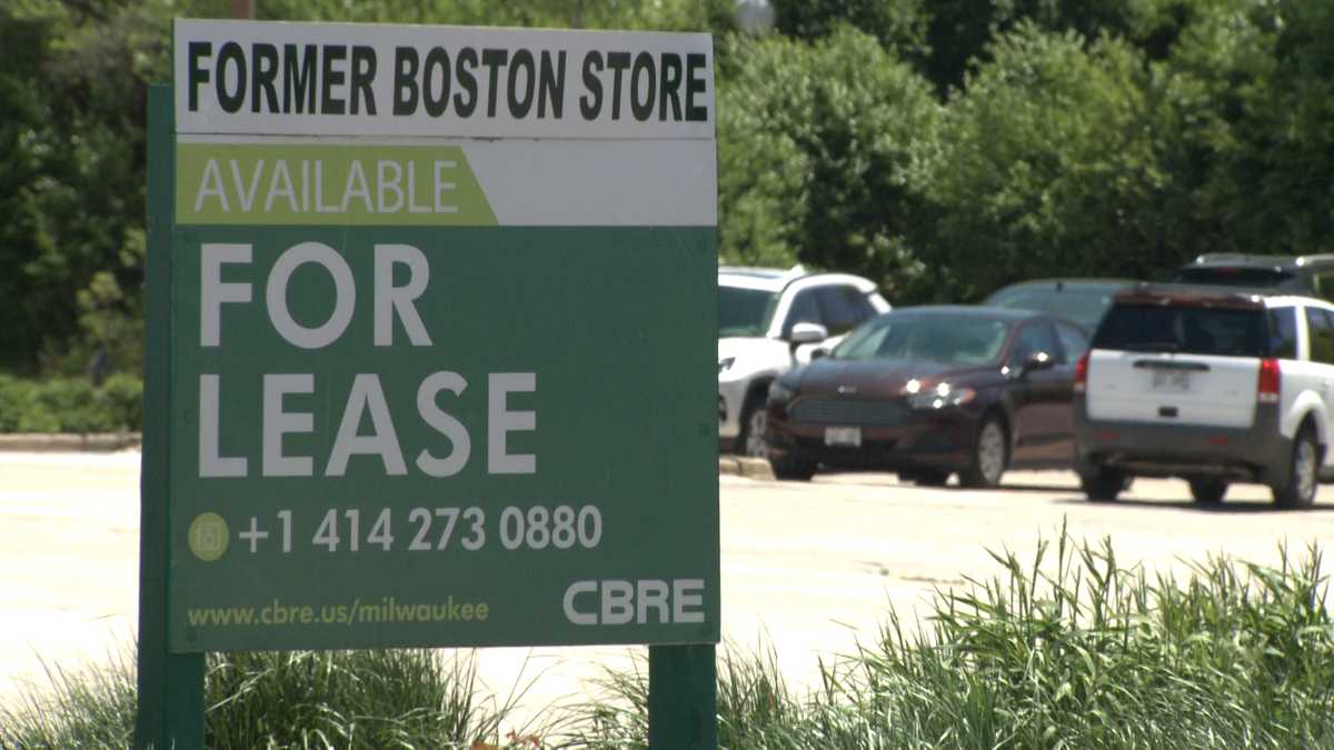 Greendale moves to buy former Southridge Boston Store space