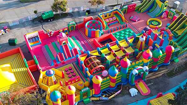 'World's Largest Bounce Park' coming to Bullitt County