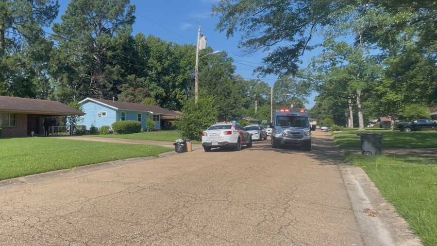 Shooting investigation underway in Jackson neighborhood