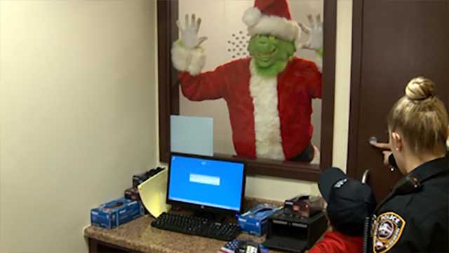 Boy calls 911, helps arrest Grinch