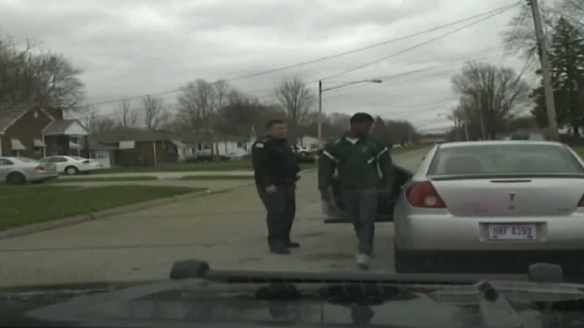 Report: Police officer fired after traffic stop involving his daughter ...
