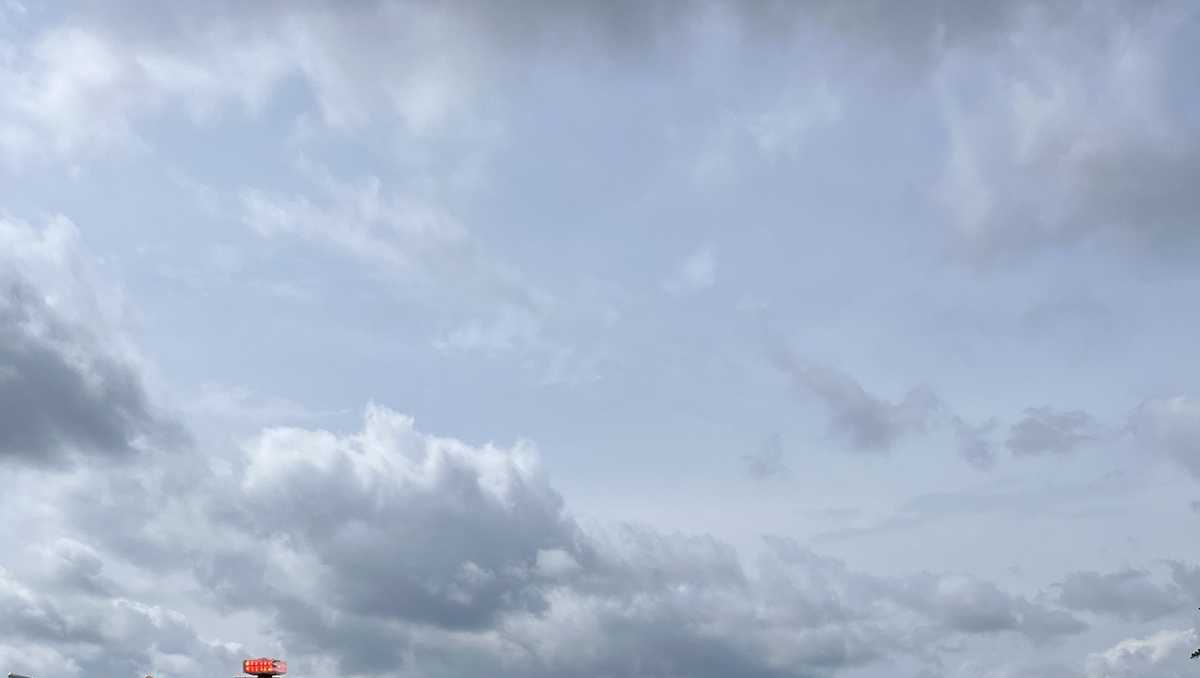 Broken gas line shuts down major Brandon street