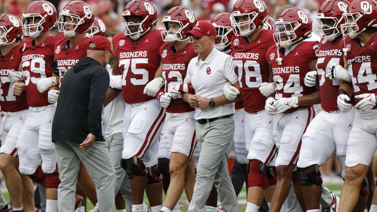 Dusty Dvoracek weighs in on importance of OU-Michigan game