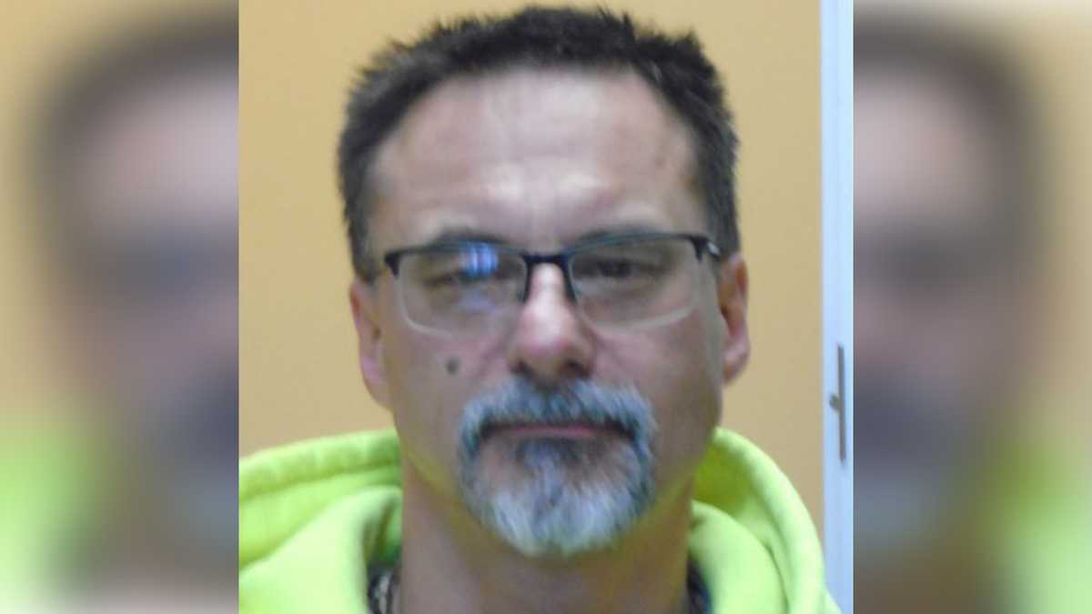 NH man accused of murder fights extradition from California