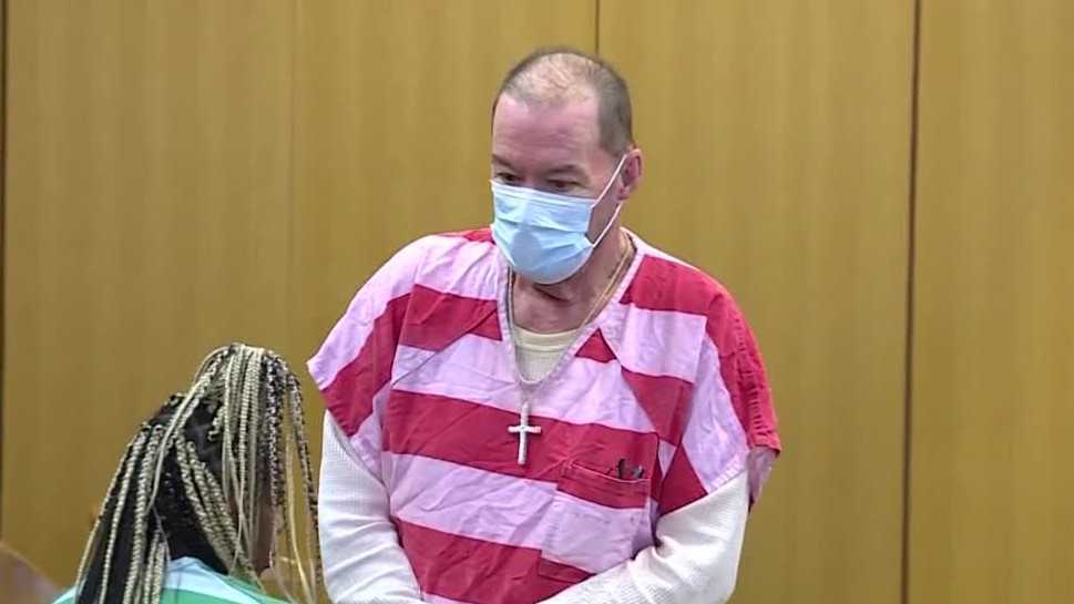 Man pleads not guilty to 2001 murder of woman in Alabama