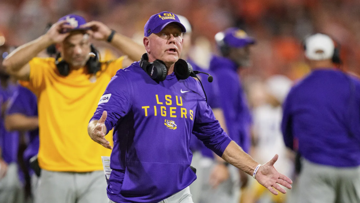 Brian Kelly sues LSU over contract buyout, report says