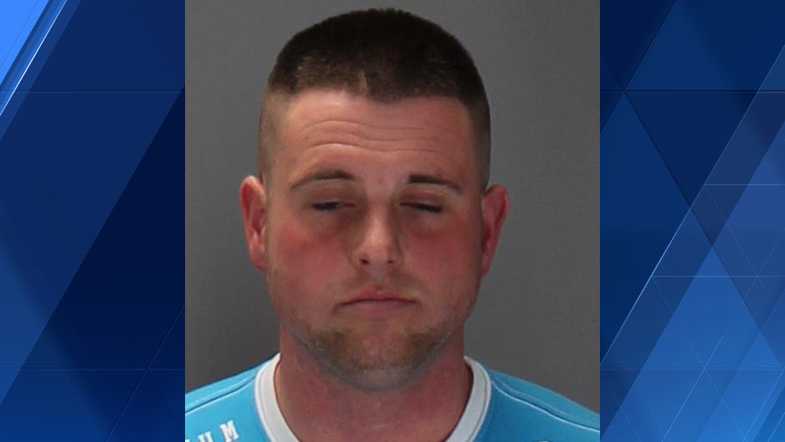 Man accused of peering at girl in Brookfield Square bathroom