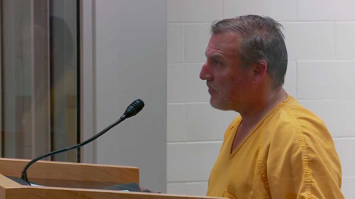 Memory card found on street containing photos and videos of murder ...