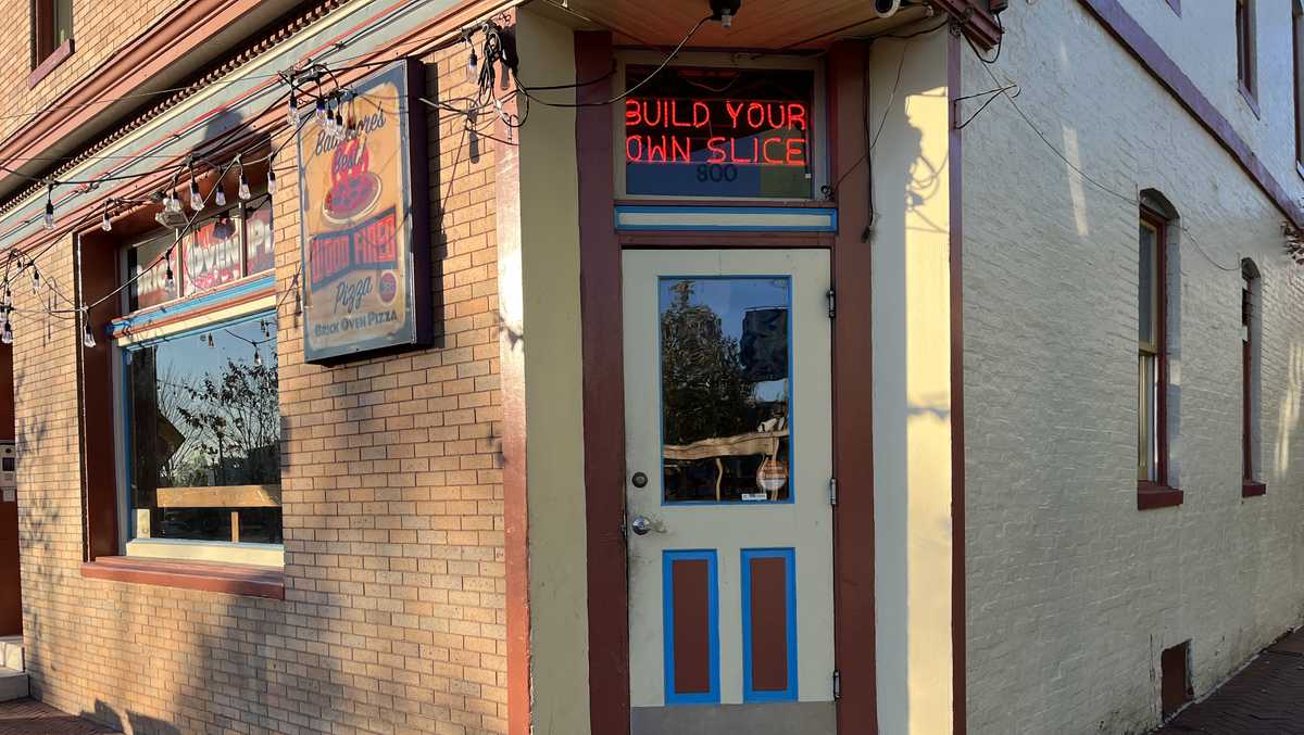 Longtime Fells Point pizza shop hits the market