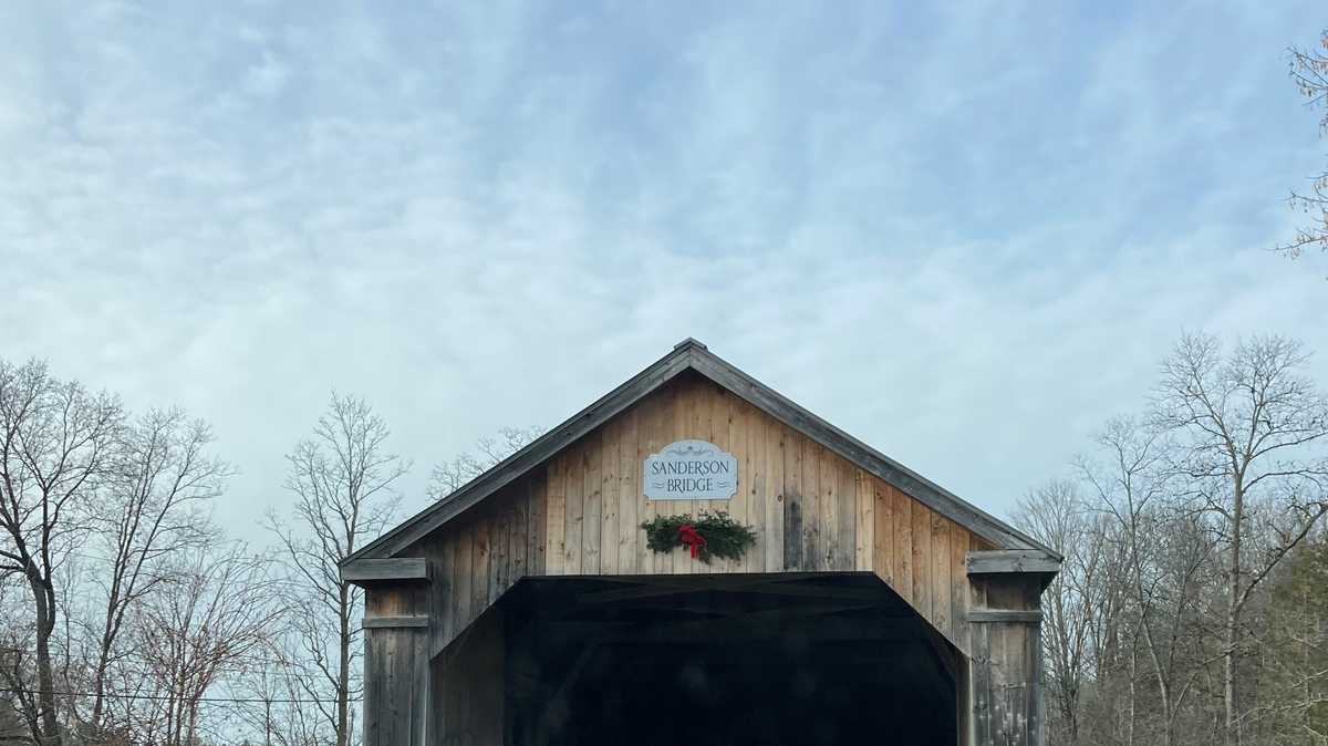 Vermont Covered Bridge Society decorates bridges for the holiday season