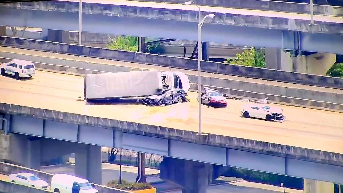 CCC Bridge reopens following multi-vehicle accident