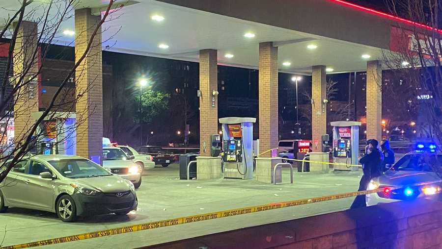 LMPD investigating fatal shooting near Thortons on Broadway LMPD investigating fatal shooting near Thortons on Broadway