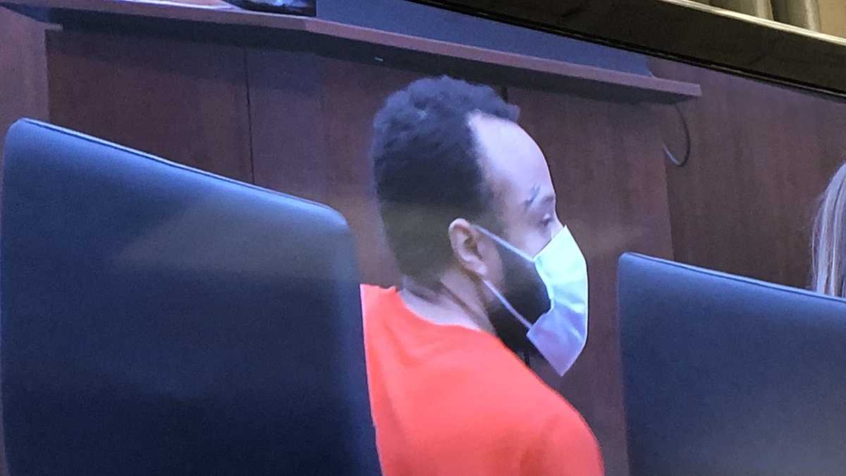 Waukesha Parade suspect Darrell Brooks' attorney files motion to ... Waukesha Parade suspect Darrell Brooks' attorney files motion to ...