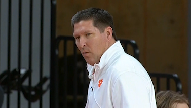 Hunter’s career night launches the Tigers past Wake Forest