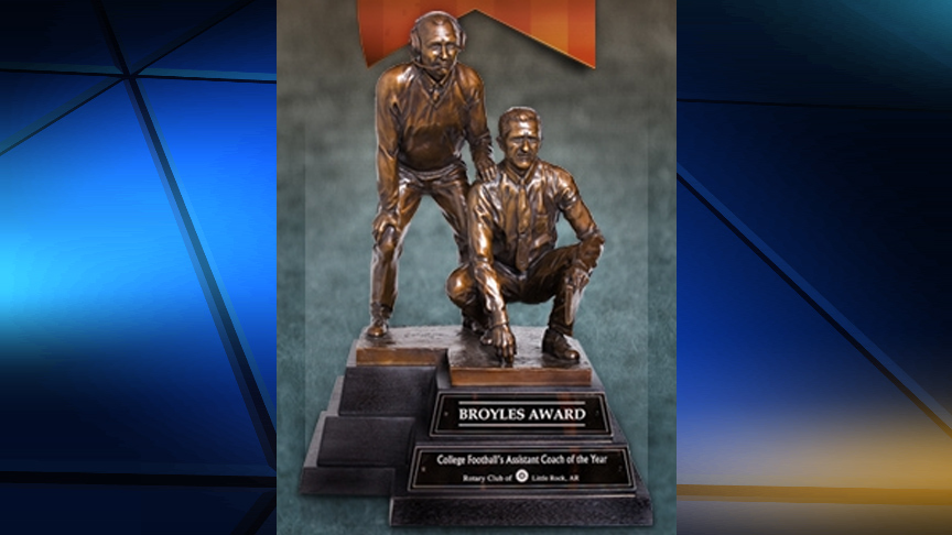 Potential playoff coaches highlight list of Broyles nominees