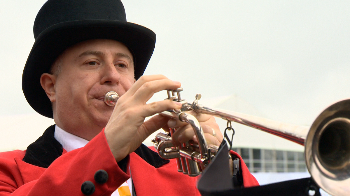 Annapolis native to sub in as Preakness track bugler