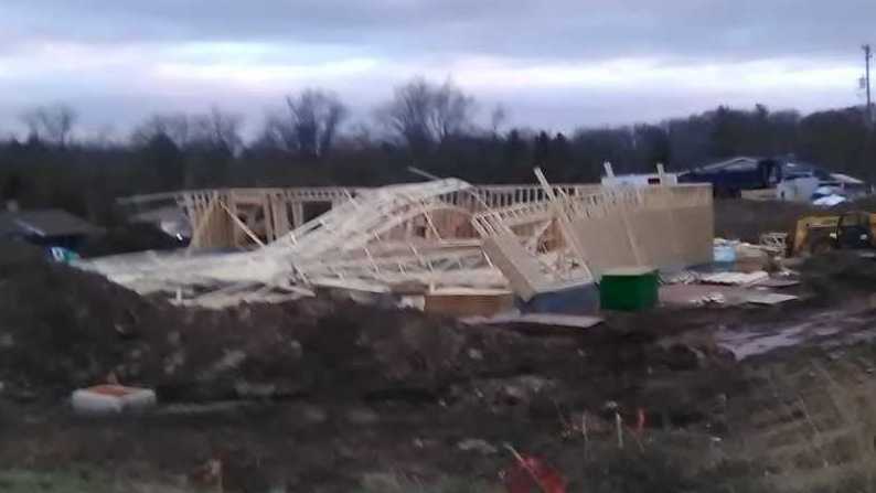Building under construction collapses Building under construction collapses