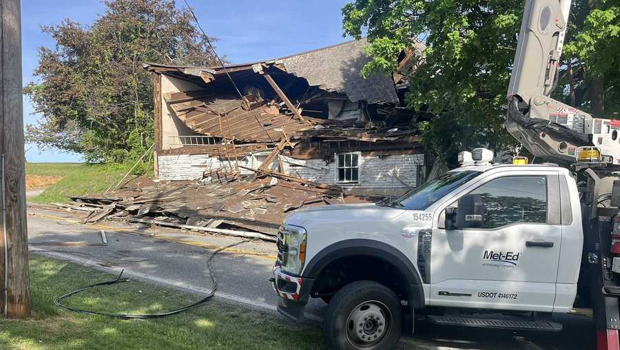 York County, Pa. building collapses, roof crumbles onto road