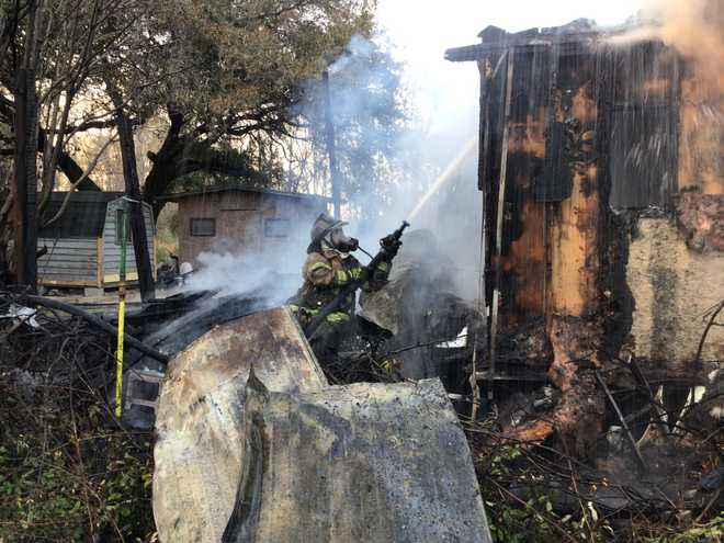 Beaufort County: Firefighter injured, pet killed in house fire