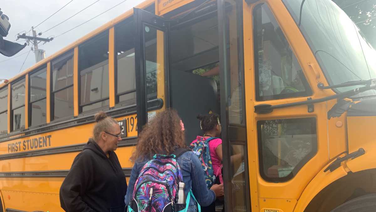 11,000 CPS students start new bus routes