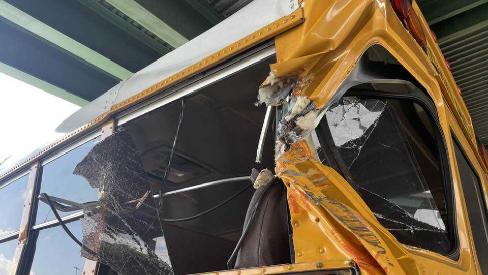 7 children hurt in bus wreck on way back church bombing service