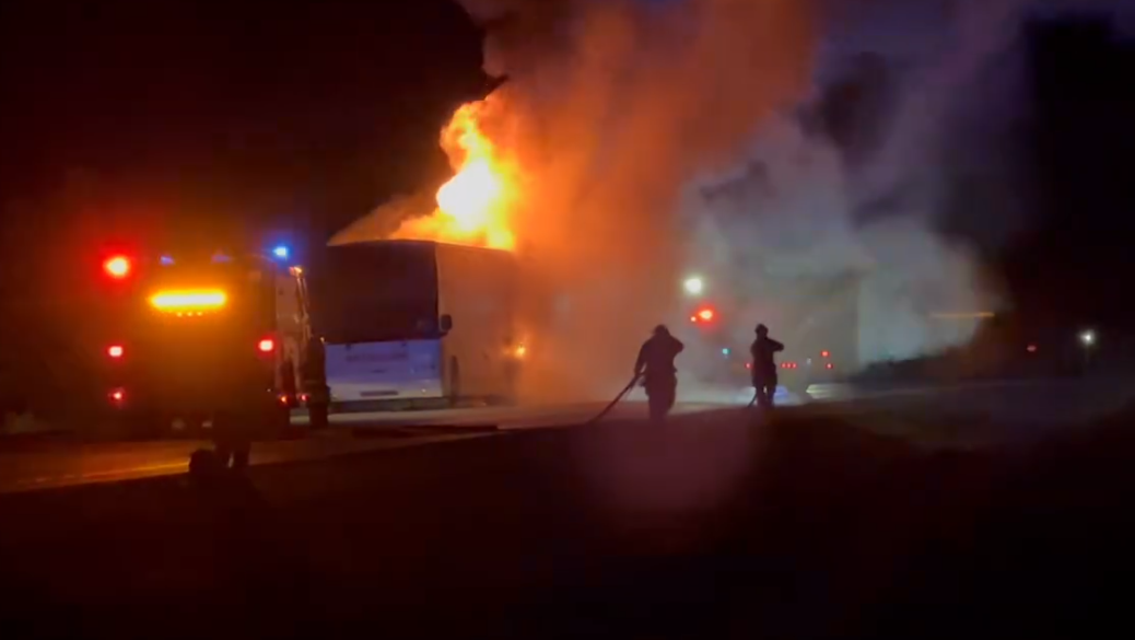 Iowa bus fire: No injuries reported after minor league baseball team ...