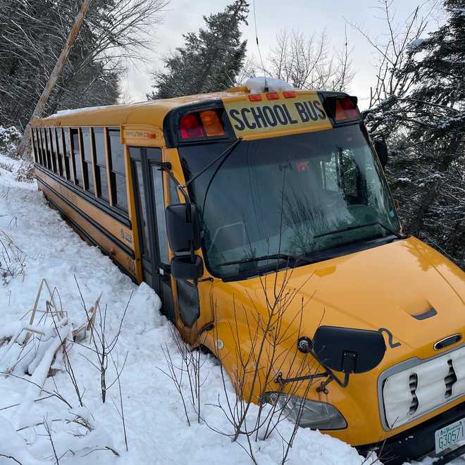 Bus crashes in Newbury, Vermont with students on board