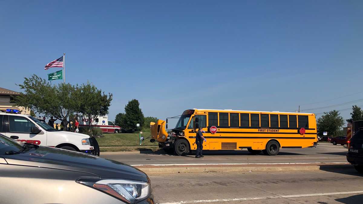 School bus loaded with kids involved in crash in south Kansas City