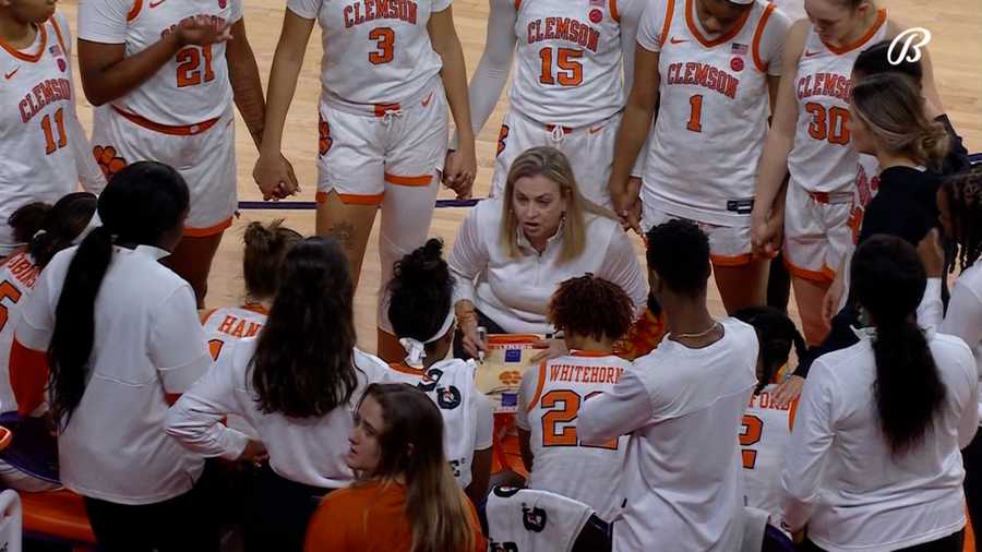 Clemson women drop heartbreaker to No. 7 Notre Dame, 57-54