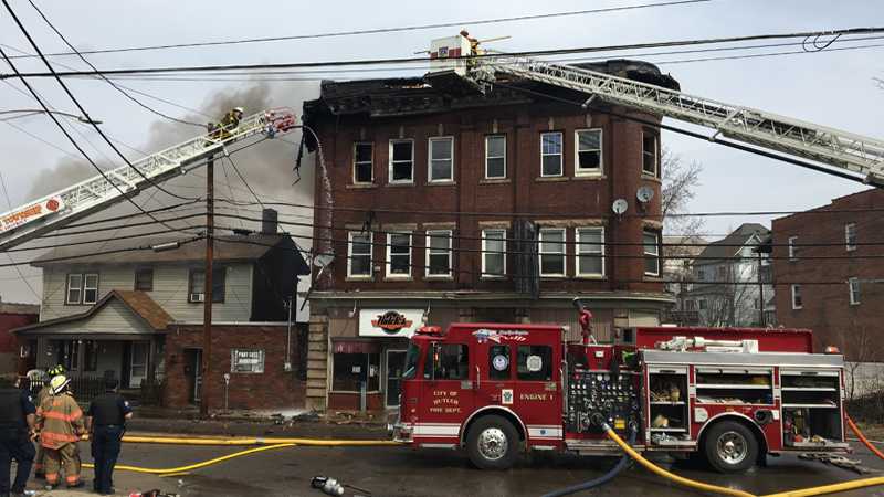 Butler fire destroys building that housed Hutch's Diner, apartments