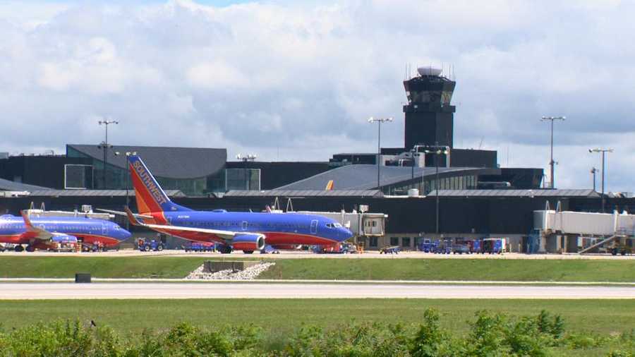 PHOTOS: BWI-Marshall firefighters practice in drill to prepare for the ...