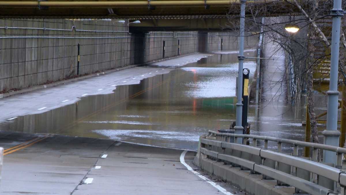 Rising waters lead to closure of Pittsburgh's 10th Street Bypass