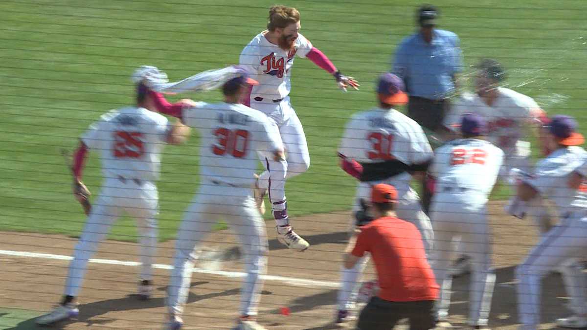 Grayson Byrd's walk-off homer lifts Clemson to win over Austin Peay