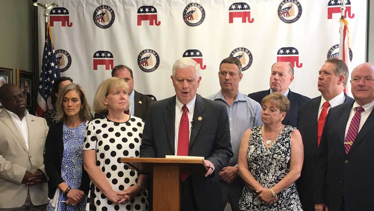 Congressman Mo Brooks enters US Senate race in Alabama