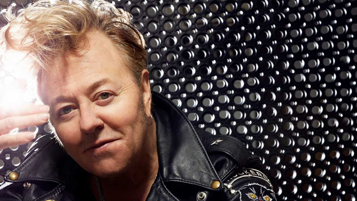 Grammy award-winner Brian Setzer comes to Cincinnati in October