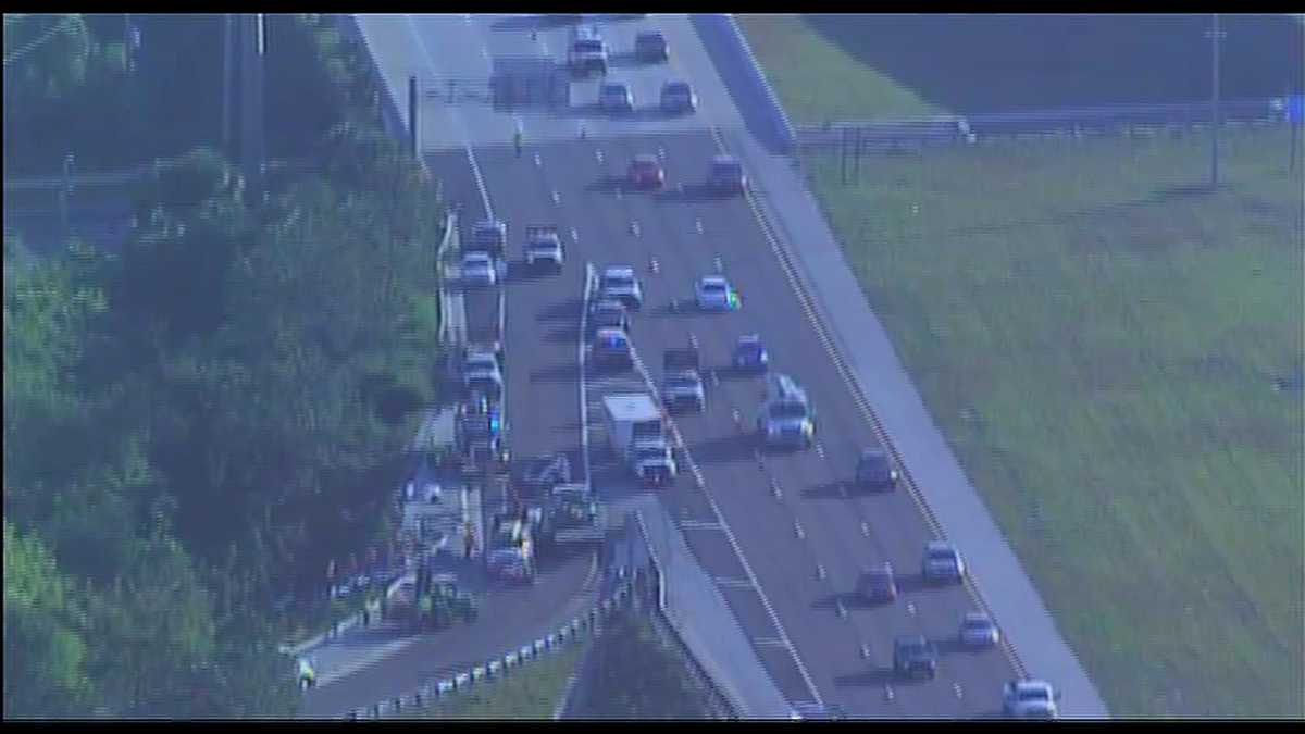 Deadly crash blocks I-4 ramp near Sanford