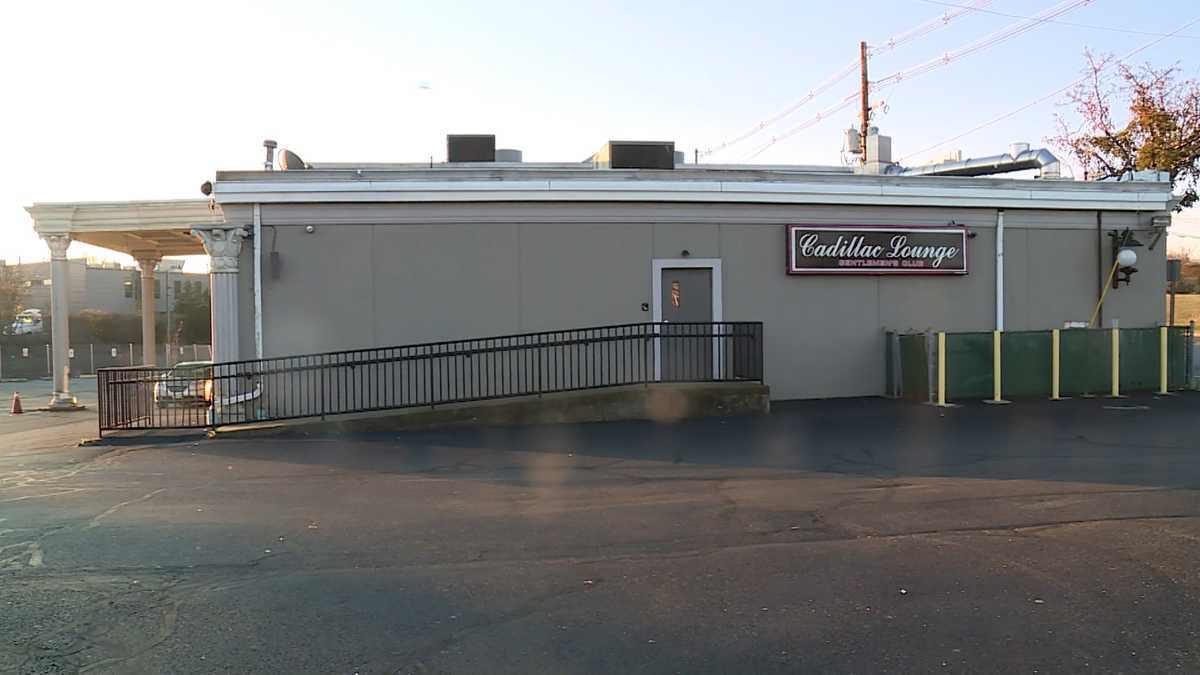 Mass. man killed in stabbing outside Providence's Cadillac Lounge