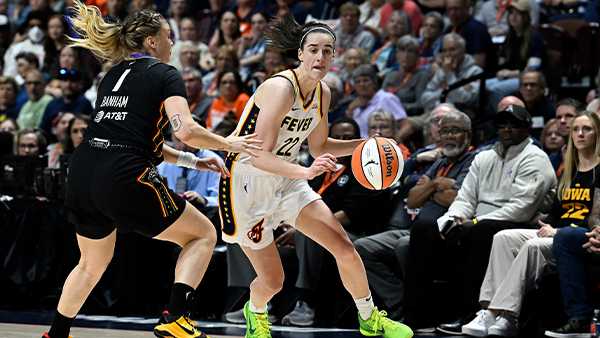 Caitlin Clark scores 20 in debut but Indiana Fever lose
