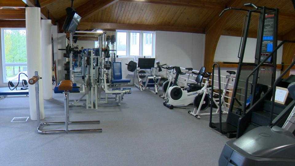 Photos: Take a look inside Cal Ripken's house up for sale