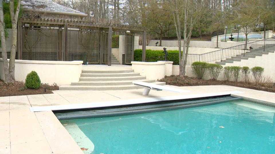 Photos: Take a look inside Cal Ripken's house up for sale
